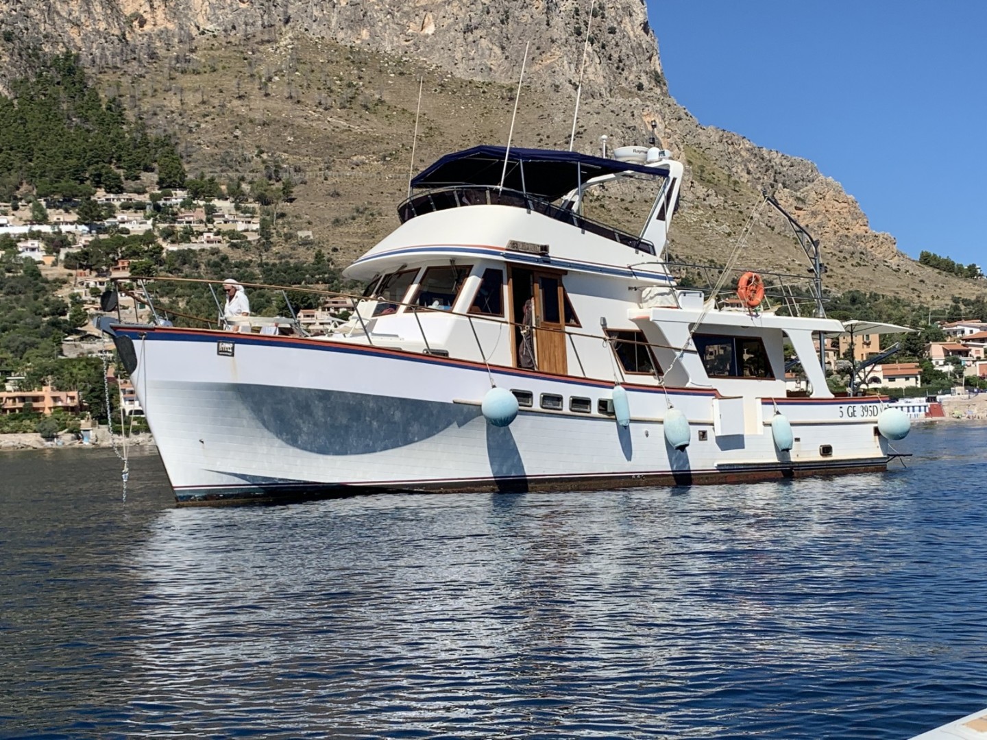 Mieten Sie ein Motorboot King Yacht Corporation Sea Ranger 53 San Vito ...