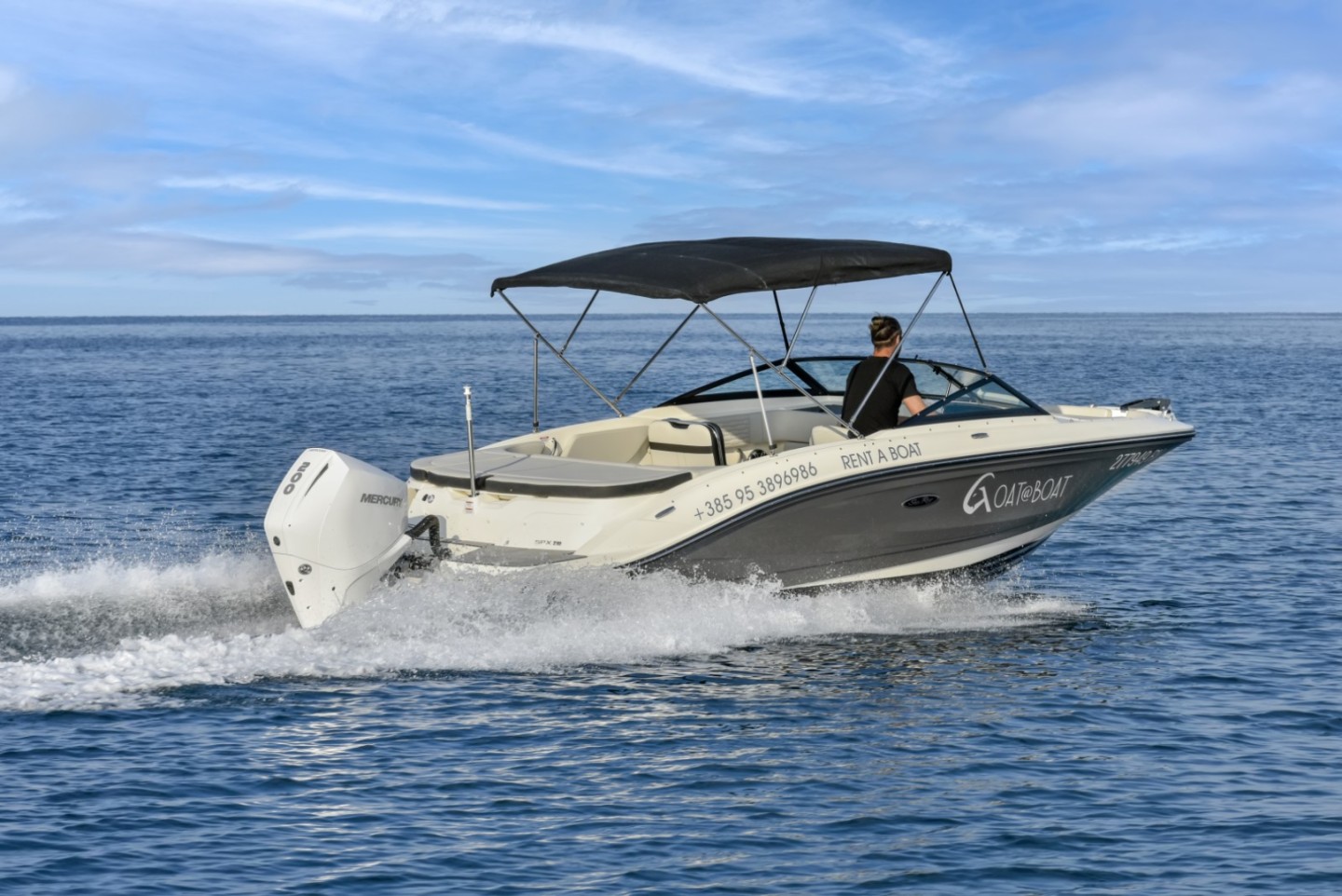 Mieten Sie ein Motorboot Sea Ray SPX 210 OB Rovinj | SamBoat