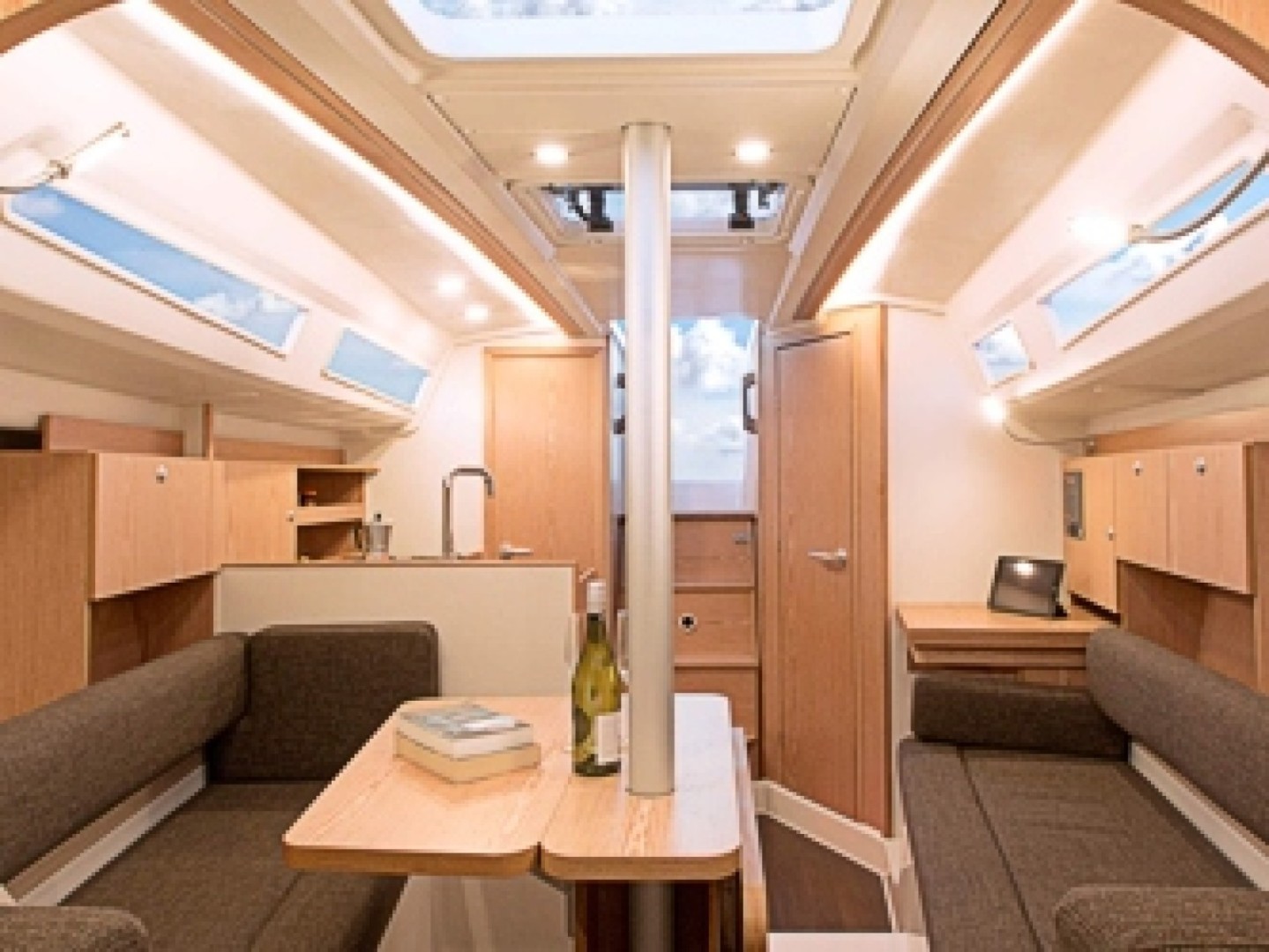 Mieten Sie ein Segelboot Hanse 315 Flensburg (Hanse 315 (2021) ) - SamBoat