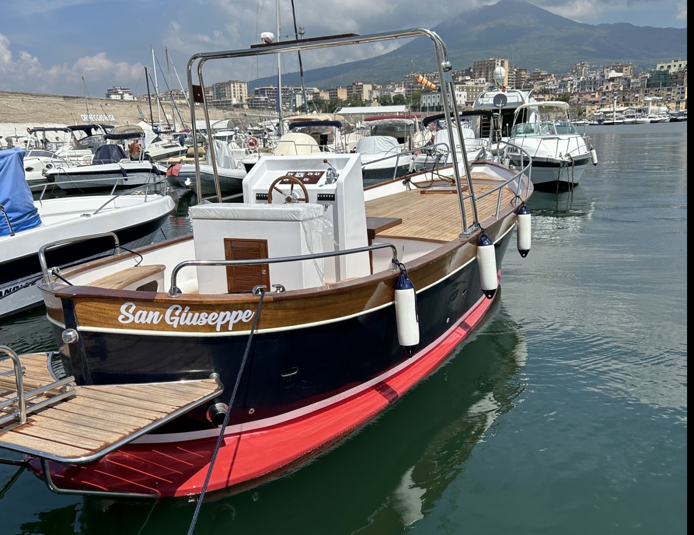 Mieten Sie ein Motorboot Gozzo sorrentino Torre Annunziata | SamBoat