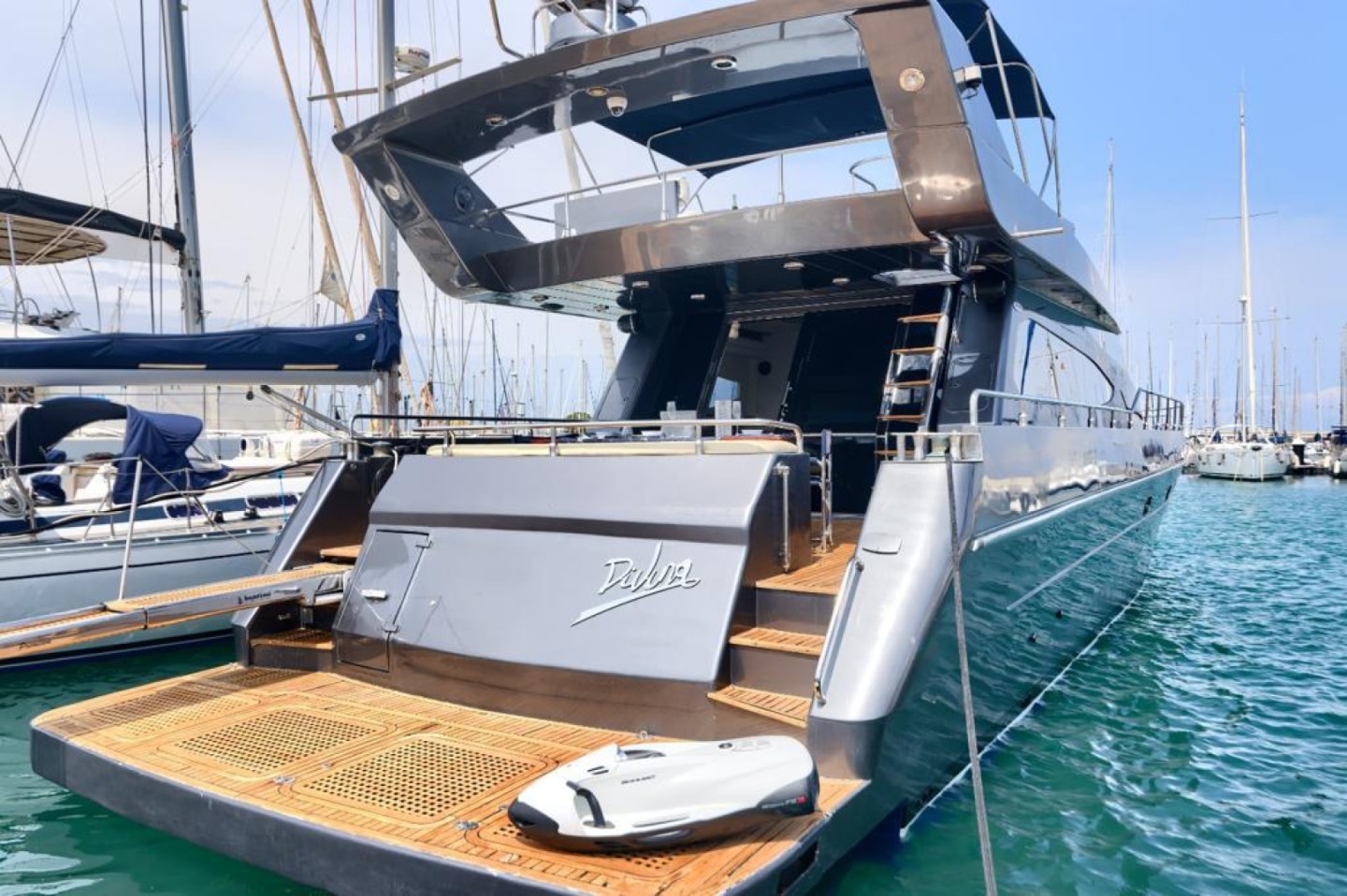 Mieten Sie ein Yacht Firebird 68 flay Ibiza Town | SamBoat