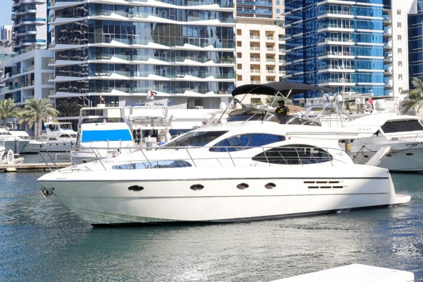 Mieten Sie ein Motorboot Majesty Yachts 50 Dubai Marina | SamBoat