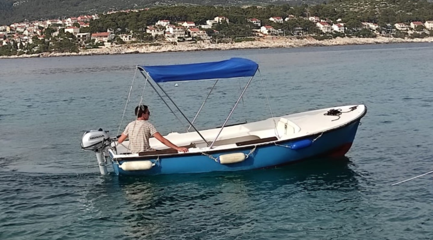 Mieten Sie ein Motorboot Pasara Hvar (Pasara 2) | SamBoat