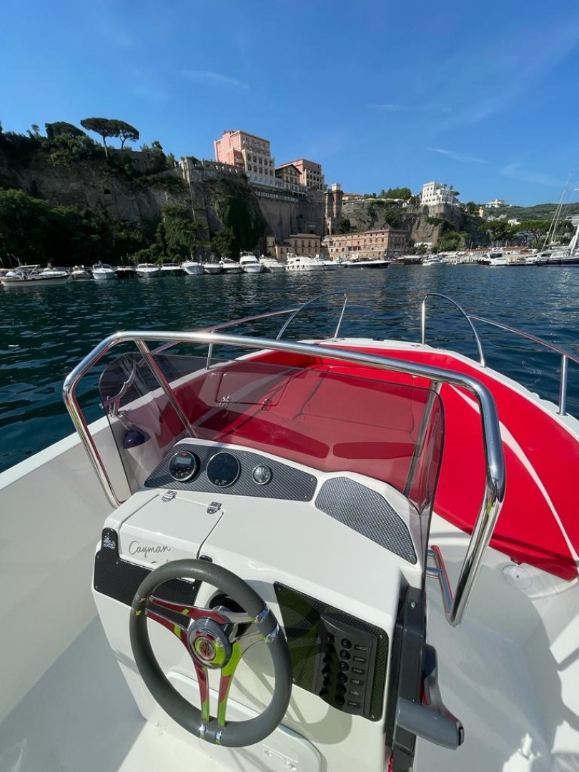 Mieten Sie ein Motorboot speedy Cayman Positano (Speedy Cayman SEA ...