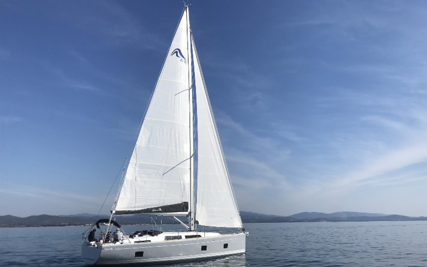 Mieten Sie ein Segelboot 69 HANSE 418 Hyeres (JAM) | SamBoat