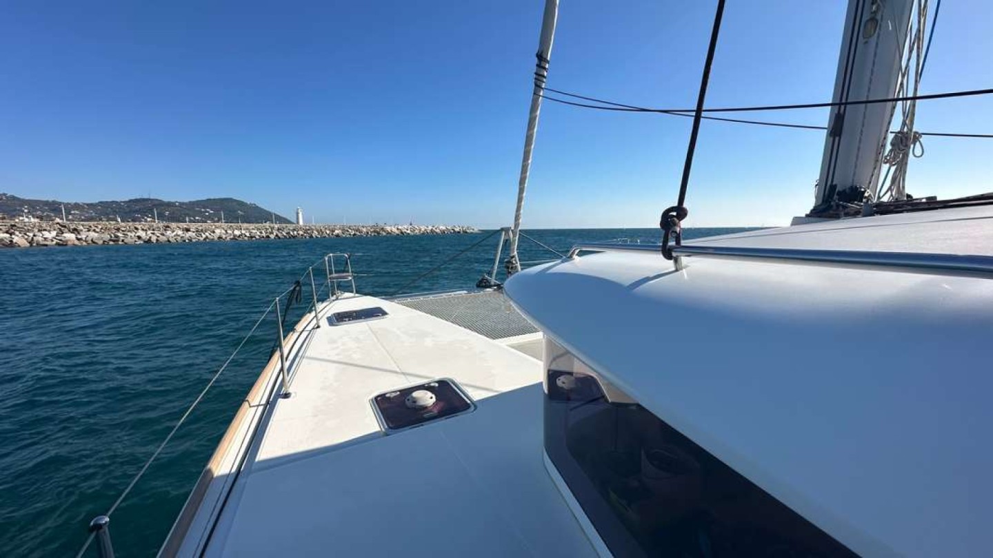 Mieten Sie ein Katamaran Lagoon 450 F Neapol | SamBoat