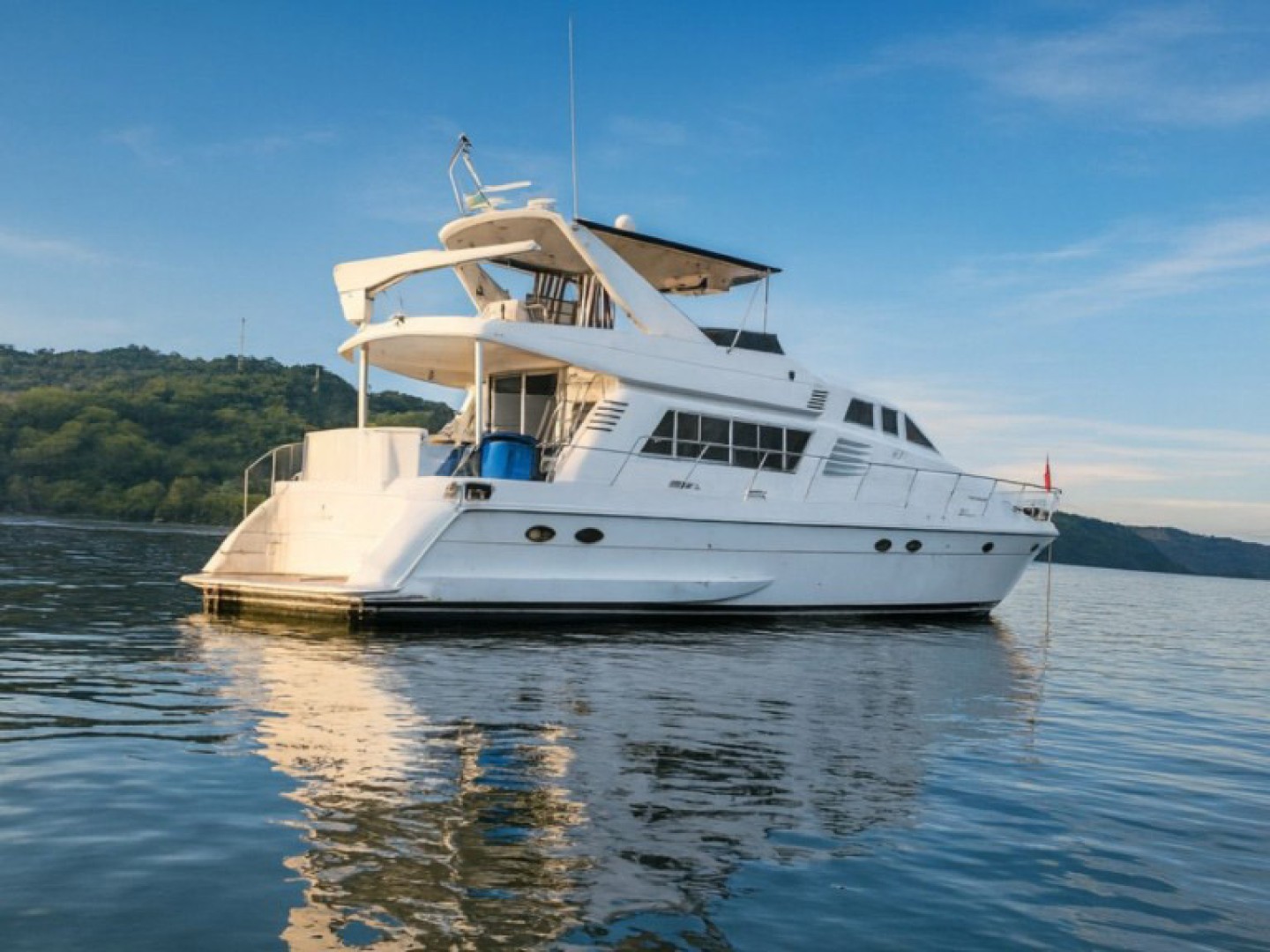 Mieten Sie ein Yacht Monte Fino Montefino 68 Puntarenas (Montefino 68 ...