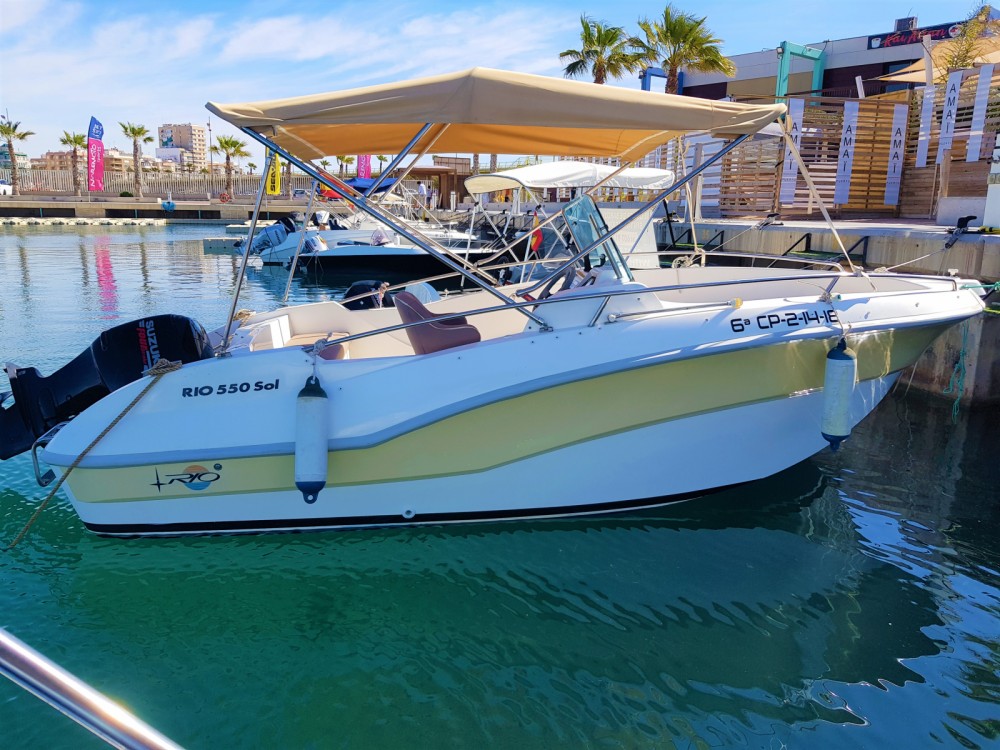 Mieten Sie ein Motorboot Rio 550 SOL Torrevieja (Rio 600 Sol) - SamBoat
